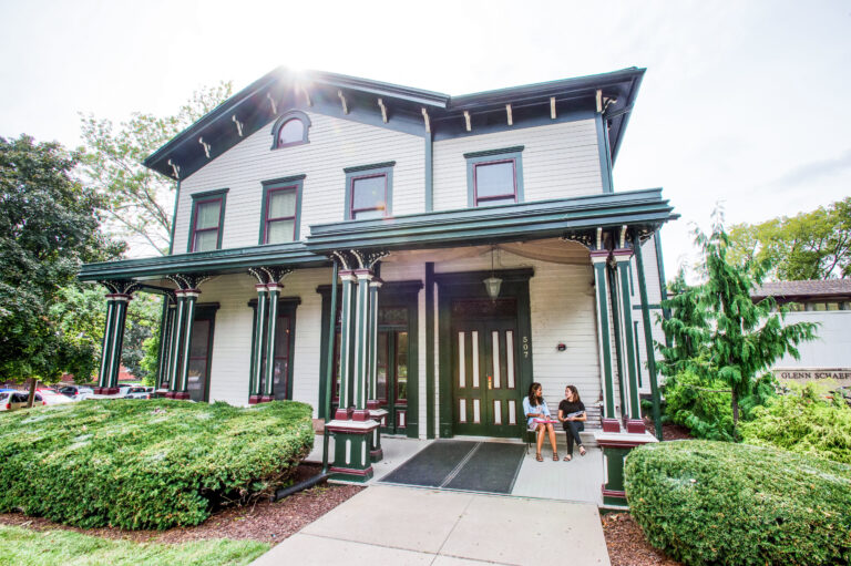 Iowa Writers’ Workshop: “A Magnet” for America’s Most Brilliant ...